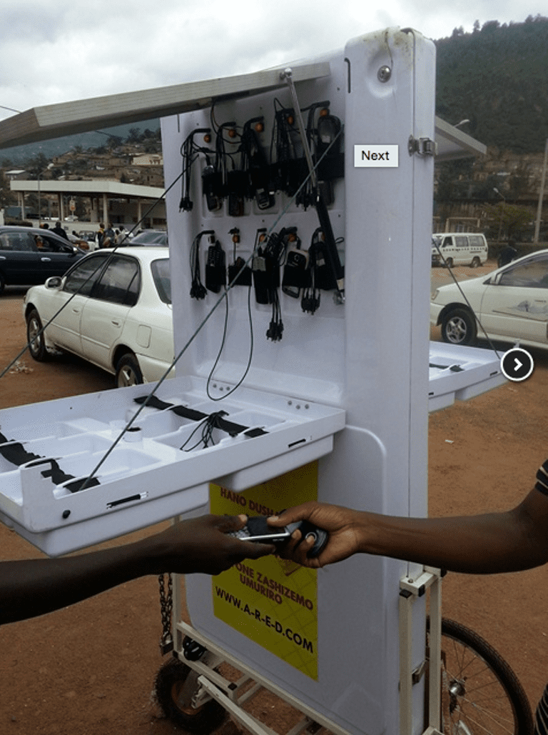Rwanda : des kiosques mobiles pour se connecter à internet - AfrikMag